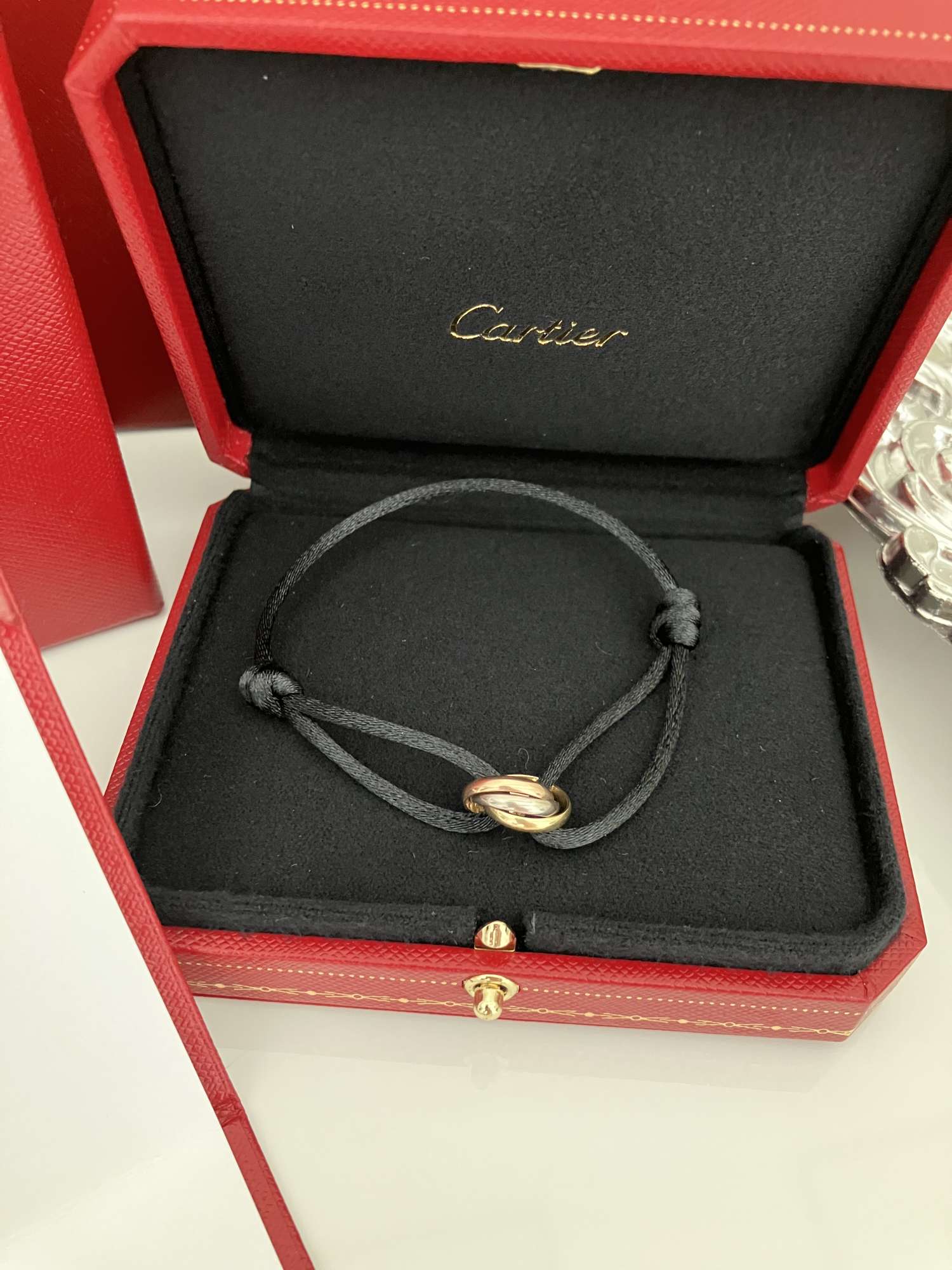 Cartier Trinity naramok - VIP LUXURY