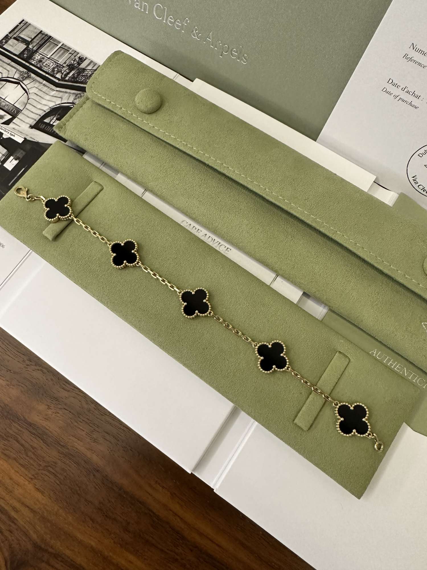 Van Cleef Arpels Alhambra náramok Onyx - VIP LUXURY