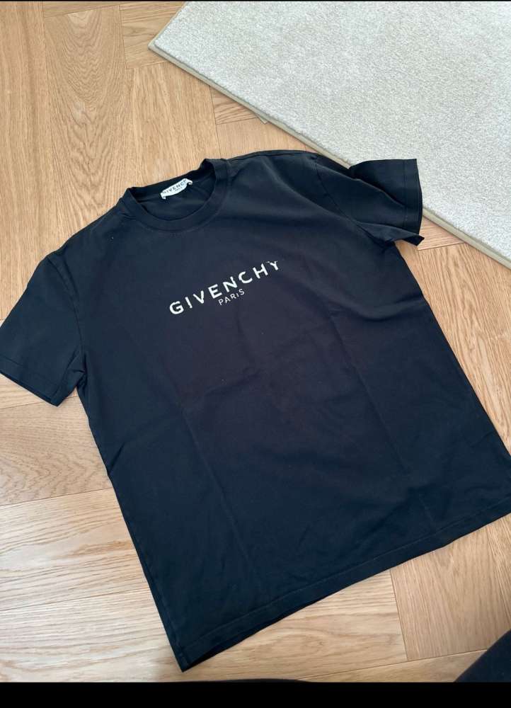 Givenchy tricko - VIP LUXURY