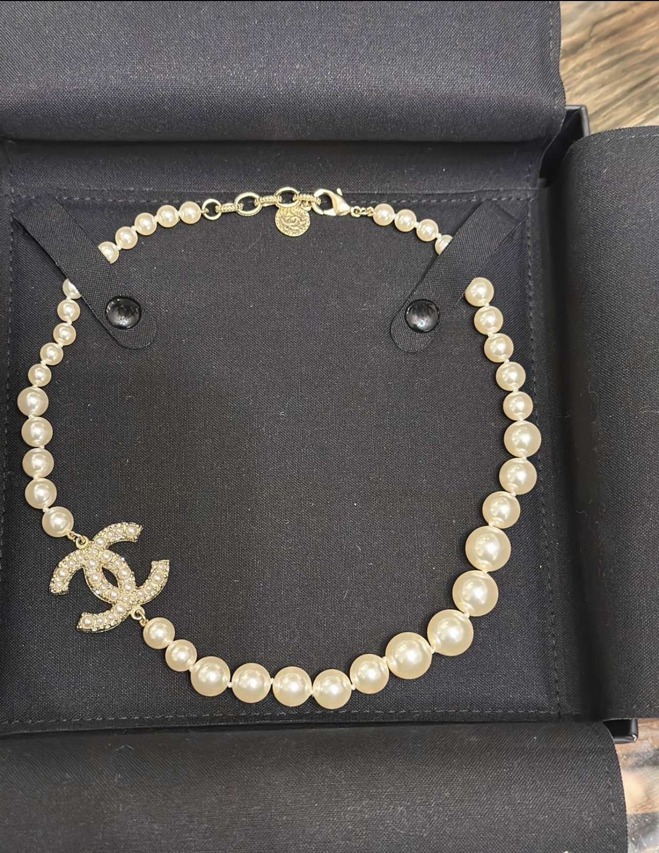 Chanel perly - VIP LUXURY